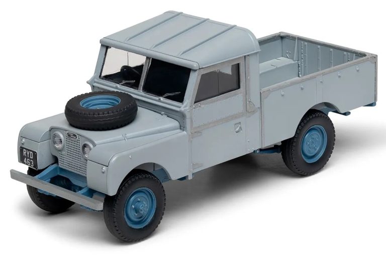 Airfix 1:43rd scale Vehicle – Land Rover Series 1 Pick-Up – Starter Set ...